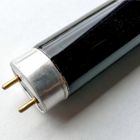 Tubo Lámpara Luz Negra UVA Ultravioleta Fluorescente T8 20W F20T8/BLB